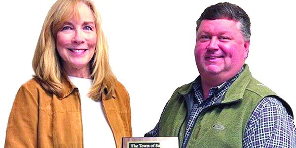 Sumner officials praise retiring town clerk Clark | The Sun-Sentinel