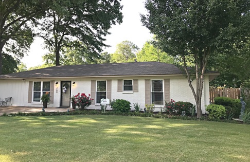 Mr. and Mrs. Julius Roe Taylor win 'Yard of the Month' honor | The Sun ...